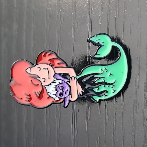 Disney | Jewelry | Disneys The Little Mermaid Ariel And Ursula Pin ...